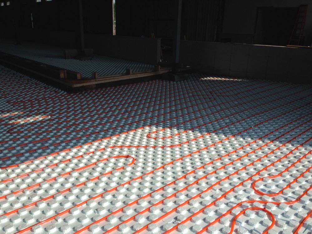 Panneau isolant pour plancher chauffant hydronique ISORAD V2 par Groupe ...